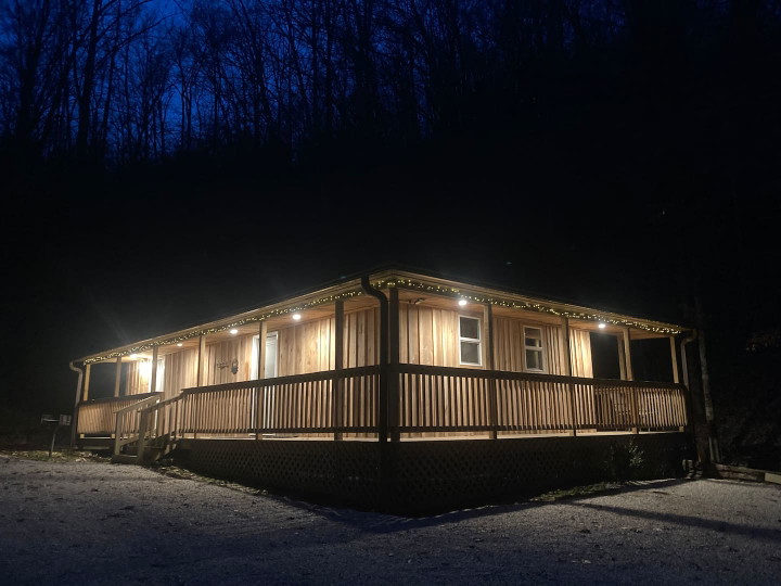 Restful River: Clamping Cabin On The River - Slade, KY