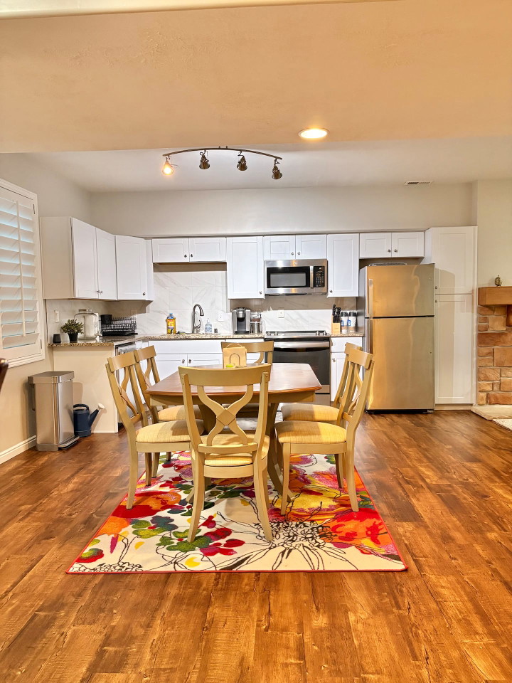 Luxe Stay W/ Office, Bar & Games - West Valley City, UT