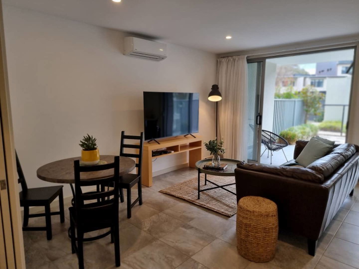 Canberra Cbd 1 Bedroom Unit+carpark+wifi+courtyard - Canberra