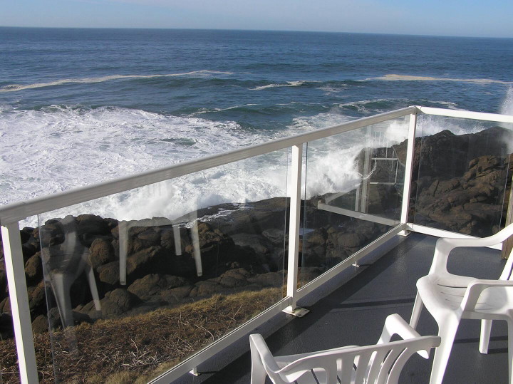 Whaler's Suite - Oceanfront Condo W/ Indoor Pool! - Depoe Bay, OR