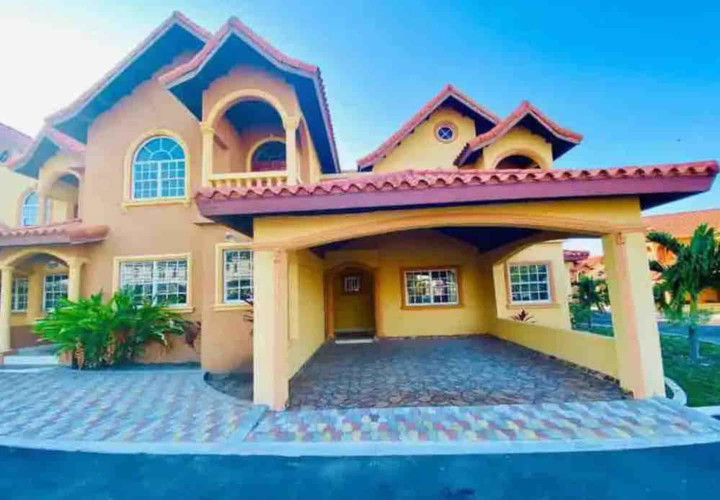 New! One Love Villa W/pool Near Beach & Airport - Montego Bay