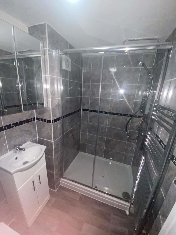 Beautiful Guest Suite With Immaculate Shower Room - Southend-on-Sea