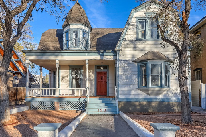 The Dutch Colonial - Albuquerque