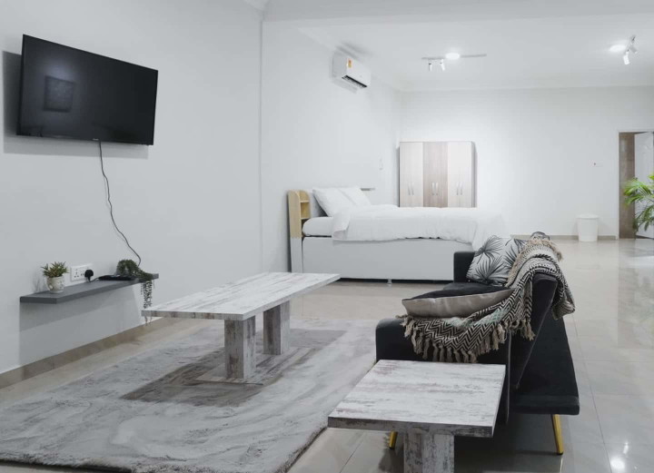 Masterpiece Studio 11|starlink Internet|breakfast - Accra