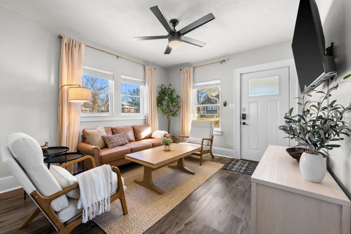 Contractor/crew Friendly Corporate Housing- 3 Br - Cedar Rapids, IA