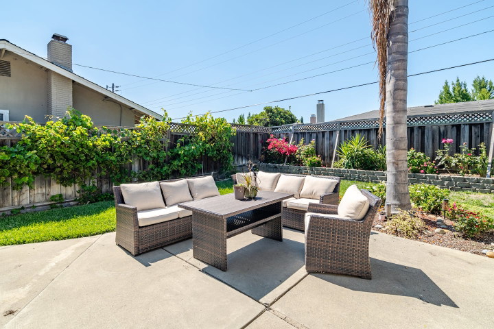 Spacious Home With Fenced Yard - San Jose, CA