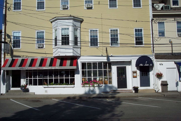 The Suite Inn Of Historic Wolfeboro - Wolfeboro, NH