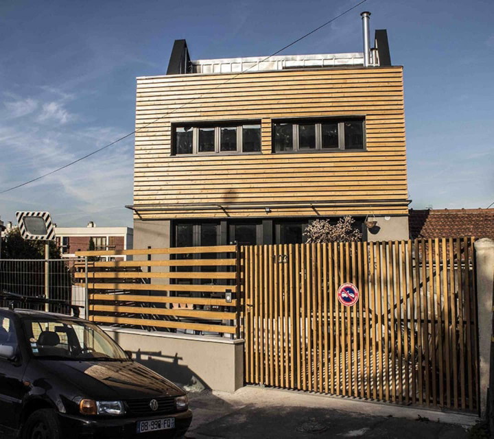 Contemporary House - "La Dhuys" Metro Line 11 - Paris