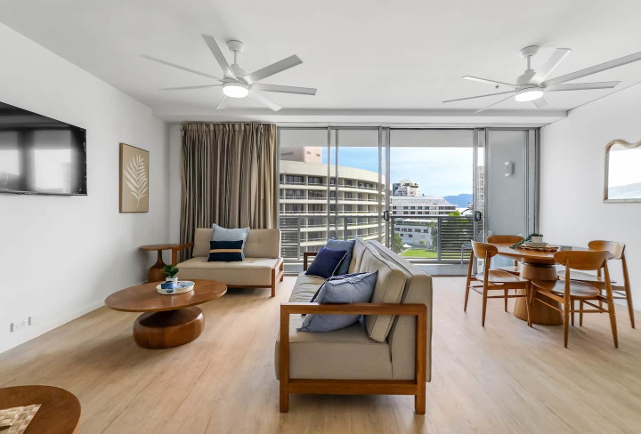 Marina Vista Waterfront Stay Near Dining Markets - Cairns