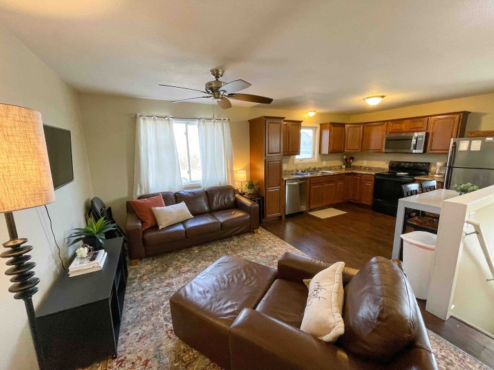 4 Bedroom Townhouse In Central Ames! - Ames, IA