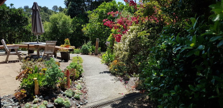 Private 2 Bedroom Unit - Close To Beach And Bush - Raglan