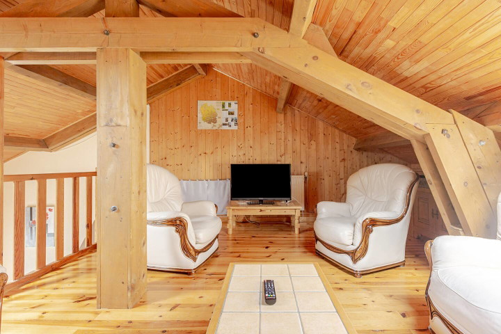 Grand Gîte à Vivre En Famille Ou Entre Amis - Saint-Chély-d'Apcher