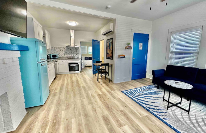 Elegant 1 Br Montrose - Cagliari@the Italian Plaza - Houston
