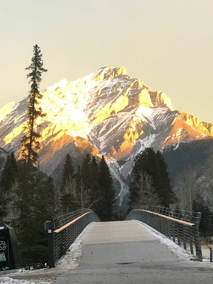 Banffs Best Getaway- Rundle View Laneway House - Banff