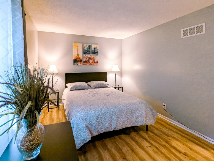 *Comfortable And Elegant 3bdr Duplex - Unit #5 - Kansas City, KS