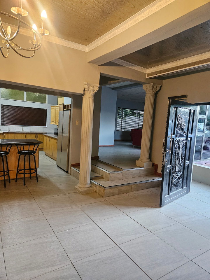 Namoleka House-bloemfontein - Bloemfontein