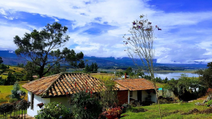 Country Cabin, Vereda Tominé, Guatavita. - Tocancipá