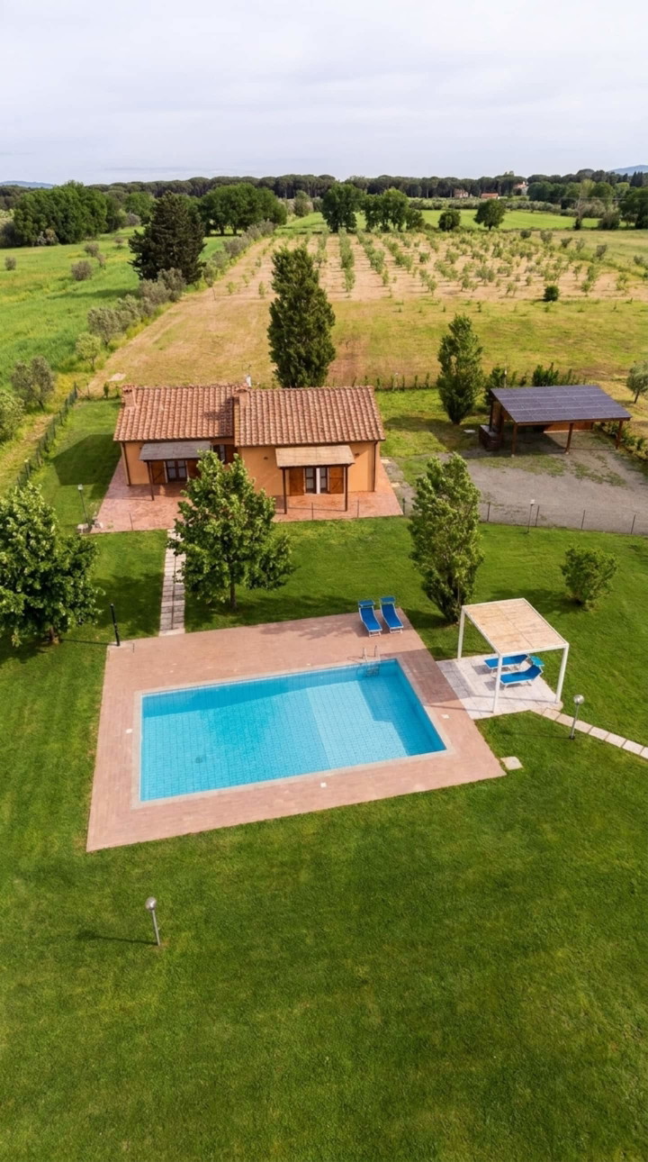 Splendida Villa Con Piscina Privata - Cecina