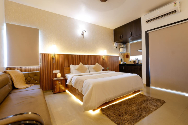 Ivara Stays Elite | Studio Near Prem Mandir - Vrindavan