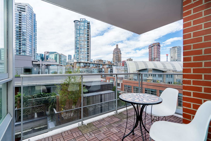 Stylish 1 Bedroom Downtown Vancouver - City Views - Vancouver