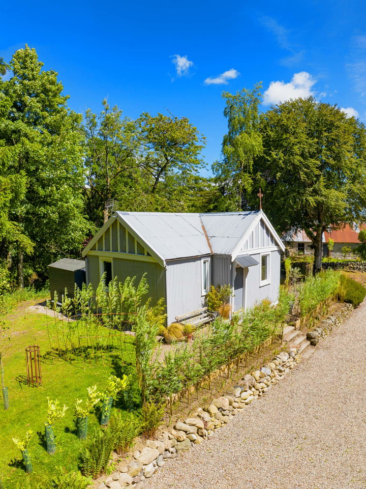 Unique Tin Cabin Retreat | Woodburner & Wildlife - Aberdeenshire