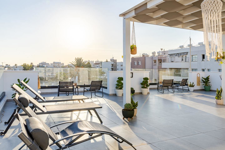Yamas Urban Living Platinum Key 1br Studio Parking - Limassol