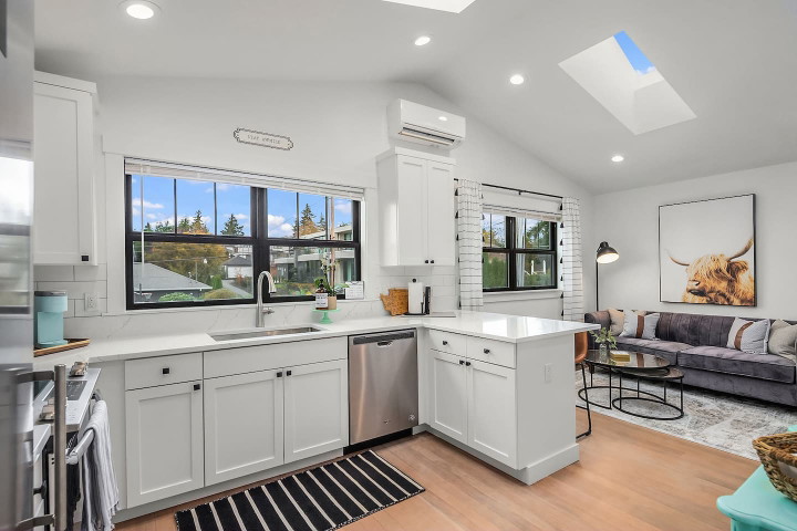 New Construction Downtown Kirkland!!! - Kirkland, WA