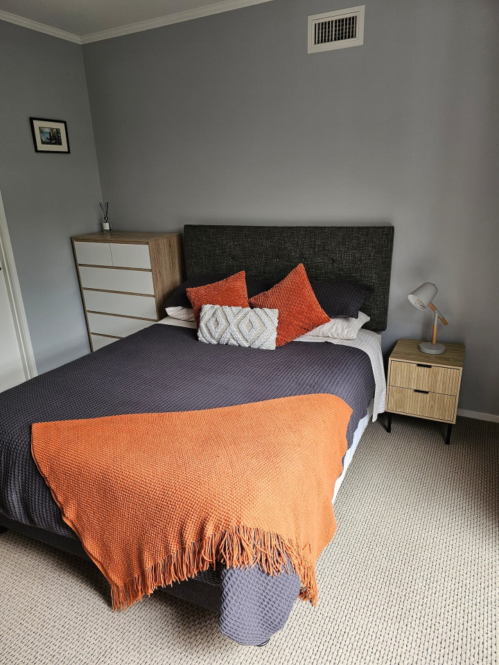 Little Hill On Sycamore - New Plymouth