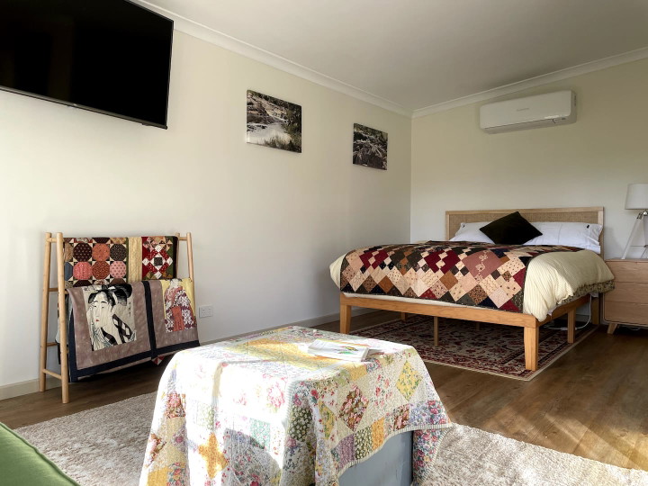 Cosy 1 Bedroom Farm Stay Guesthouse - Victoria