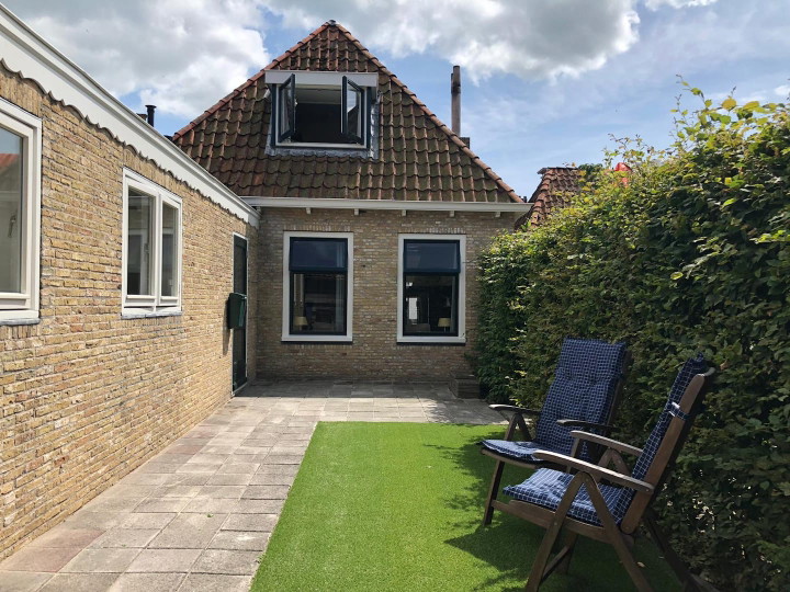 Uniek En Sfeervol Familiehuis In Sloten, Friesland - Lemmer