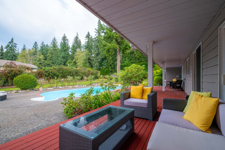 White Rock Luxury Retreat 5br Surrey Home W/ Pool - White Rock