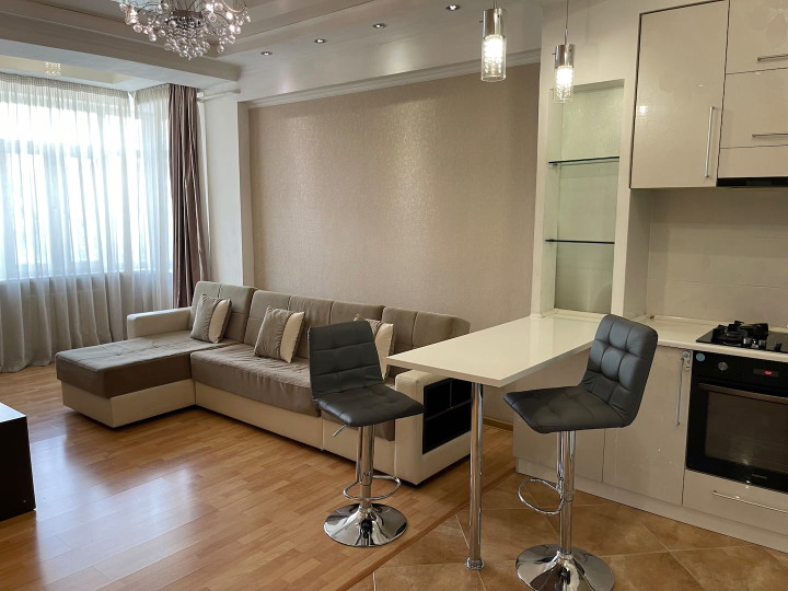 1br Near Trendy Restaurants - Bishkek