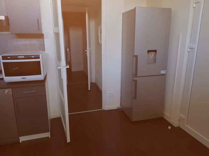 Logement Calme Et Reposant (Entièrement Climatisé) - Givors