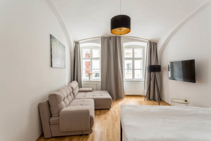 King Bed | Fast Wifi | Self Check In - Wien
