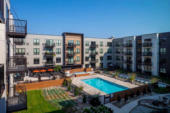 The City Suite:luxury - Des Moines, IA