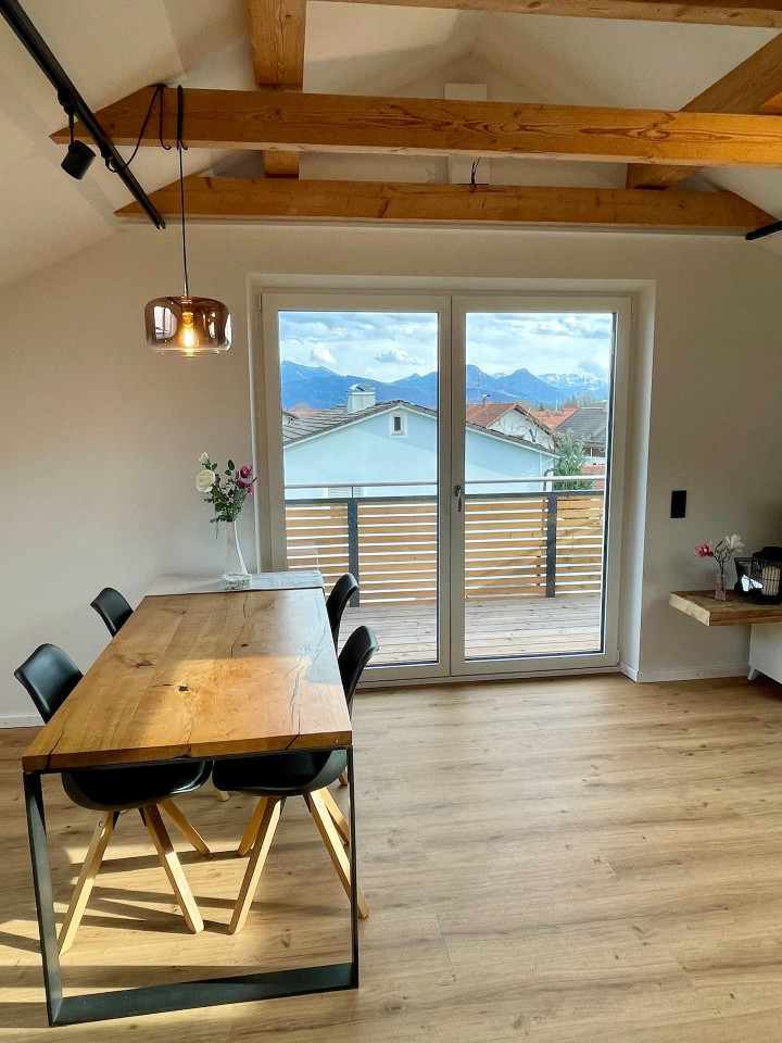 Modern Top Floor Apartment With Mountain Views - Rosenheim
