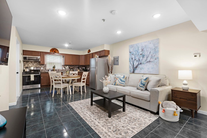 3br Sleeps 8  Walk To Newark Penn> Nyc - New York