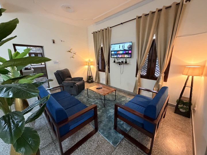 2bhk For Four Near Sukhna Lake | Private Terrace - Panchkula