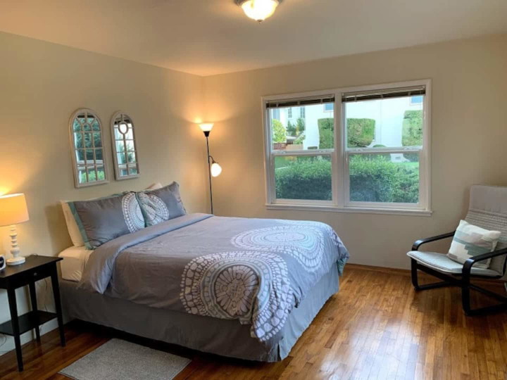 ...2br Steps From Downtown Menlo Park... - Woodside, CA