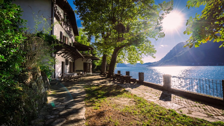 Secluded Cottage Front Lake W/ Boat - Lombardy