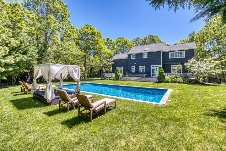 5br / 5ba; Bike To Town And Beach; Heated Pool - East Hampton, NY