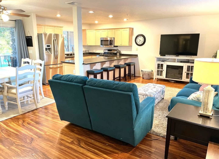 Bright & Inviting All Inclusive Resort Condo - St. George, USA