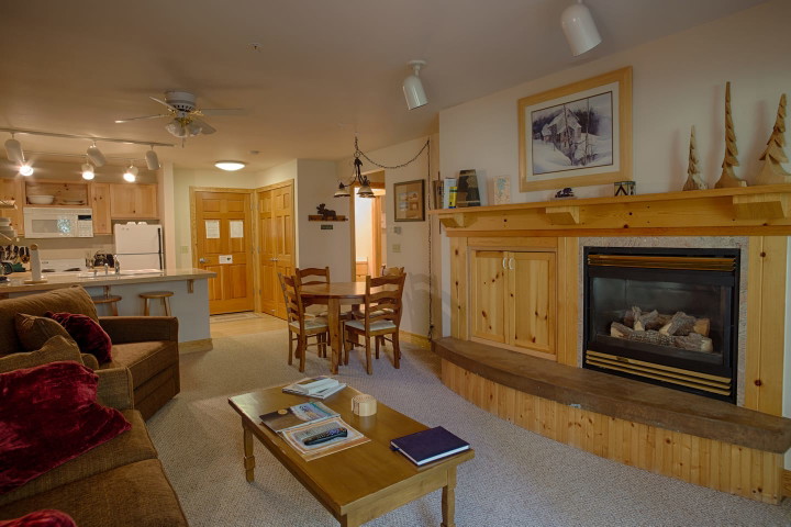 Creekside Retreat: Cozy, Deck, Near Grand Targhee - Wyoming