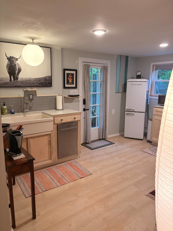 Cozy 1 Bdrm Basement Apt- Pri. Entry- Walk 2 River - Richmond, VA