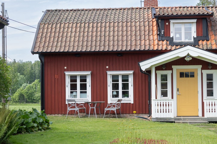 Röda Huset - Inkl. Avresestäd, Lakan & Handdukar. - Enköping