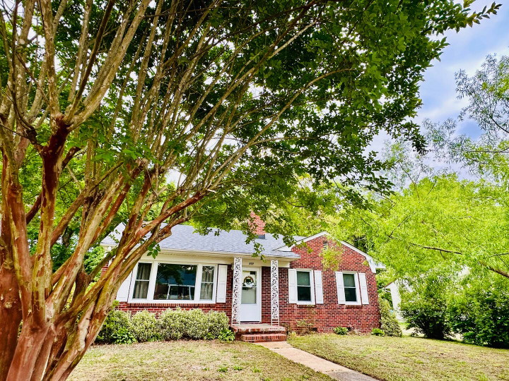 The Azalea House - Murfreesboro, NC
