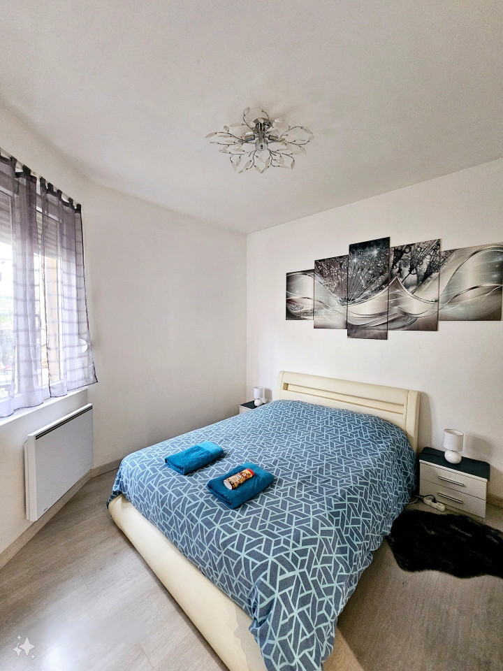T2 Strasbourg  Close To Centre & Tram - Strasbourg