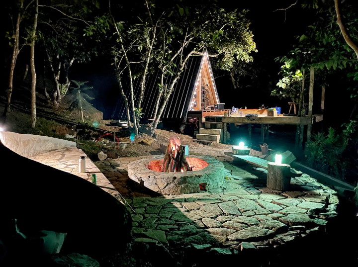 Off-grid Tiny Cabin And Campsite - Tanay