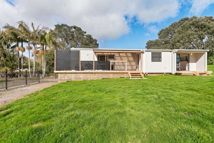 Teneke Beach Bach - Ahipara