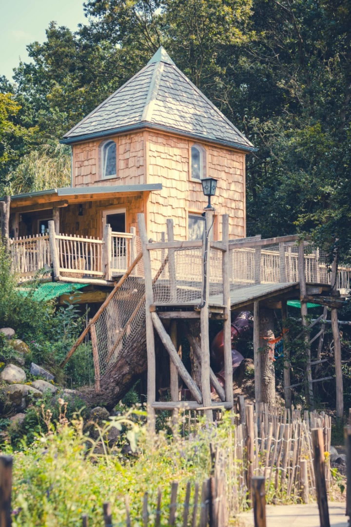Baumhaus Mit Sauna Und Badezuber - Deutschland
